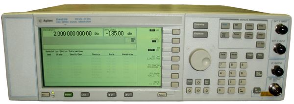 KEYSIGHT AGILENT HP - E4422B - Reconditionné - Axitest