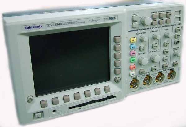 TEKTRONIX - TDS3034B - Axitest